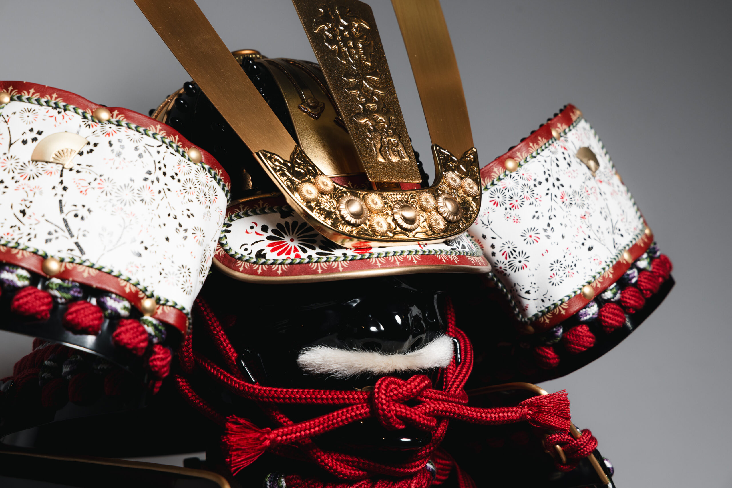 京都で“丸武”の甲冑体験をするなら｜本物志向の甲冑を着られる場所 | 京都のサムライ甲冑体験 SHOGUN STUDIO JAPAN